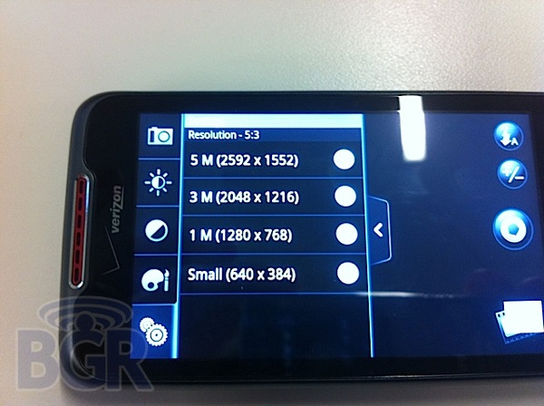 HTC Lexikon, móvil con Android que combina pantalla táctil y teclado ...