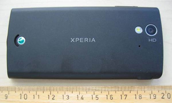 Sony Ericsson Xperia Ray, aparecen nuevas imágenes en la FCC ...